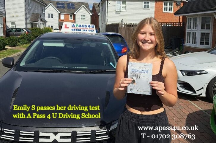 Boom! A 1st time pass for Emily S on her driving course - APass4U